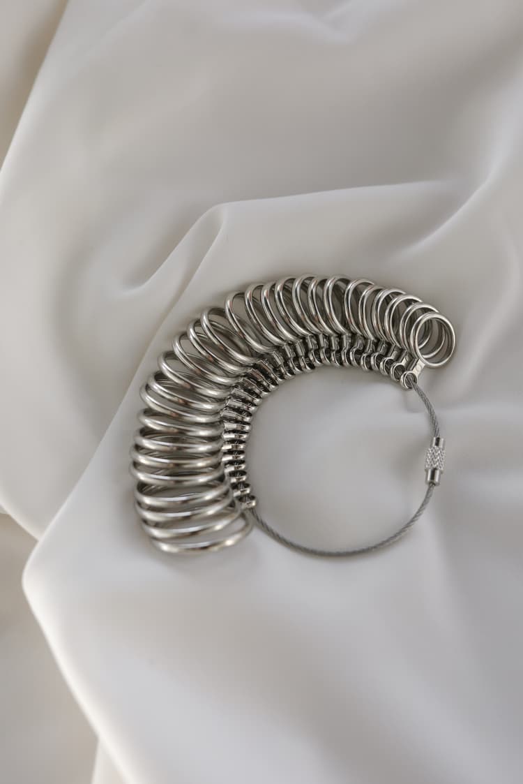 How to Find Your Ring Size - Blog - Olive Ave Jewelry